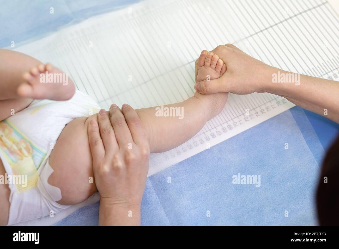 Boy height measure hi-res stock photography and images - Alamy