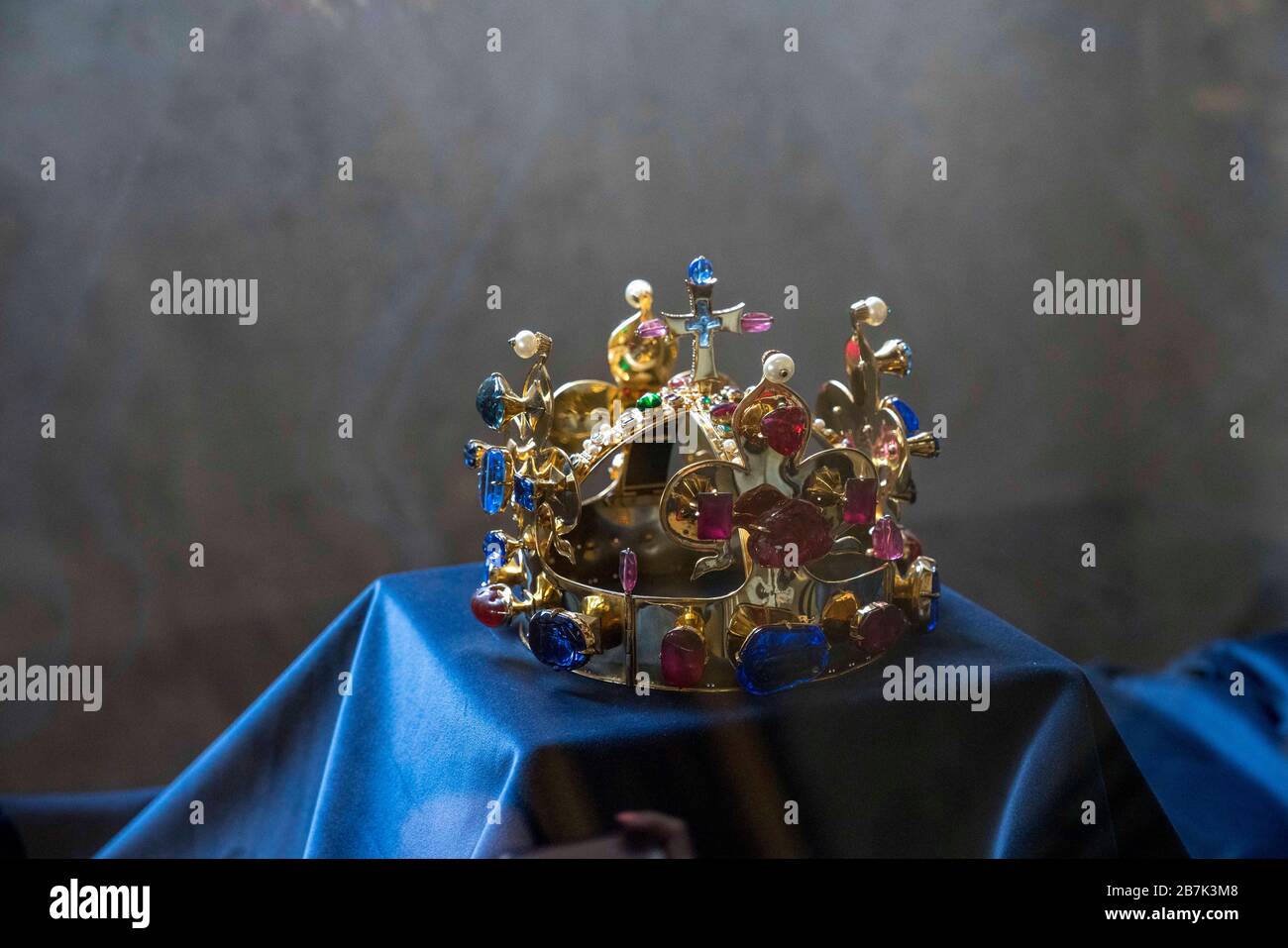 Czech Republic; Prague; architecture, Prague castle, crown Stock Photo ...