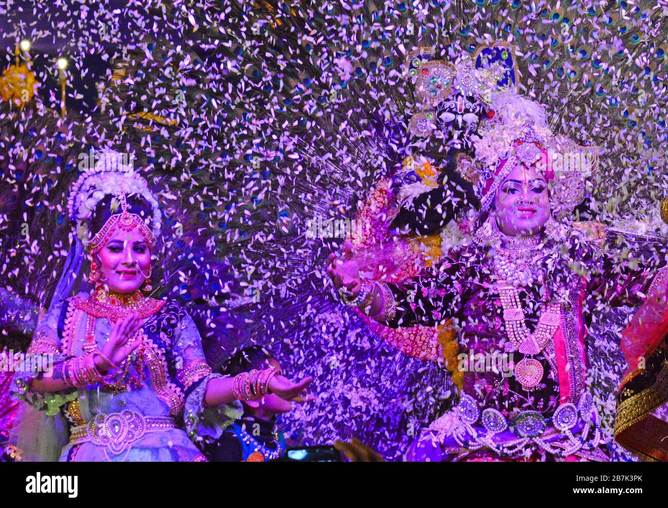 Shri Krishna Radha Holi Image Of Radha And Lord Krishna Playing