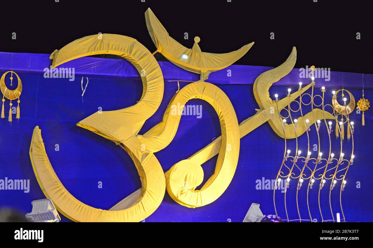 Trishul-Symbol In Der Hand