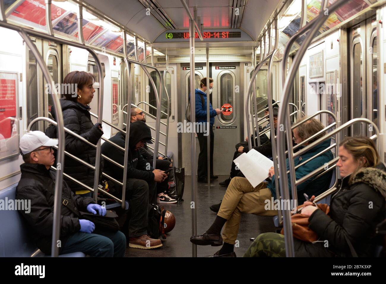 Empty trains hi-res stock photography and images - Alamy