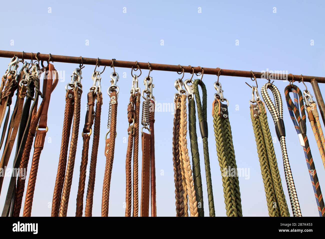 Drooping chain hi-res stock photography and images - Alamy