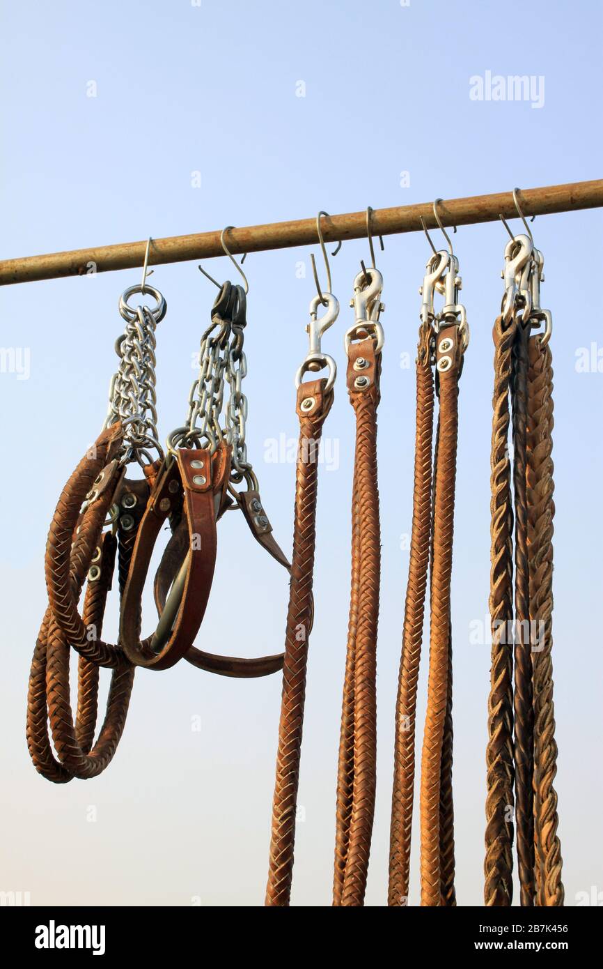 Drooping chain hi-res stock photography and images - Alamy