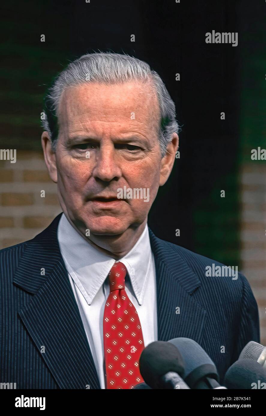 James baker 1991 hi-res stock photography and images - Alamy