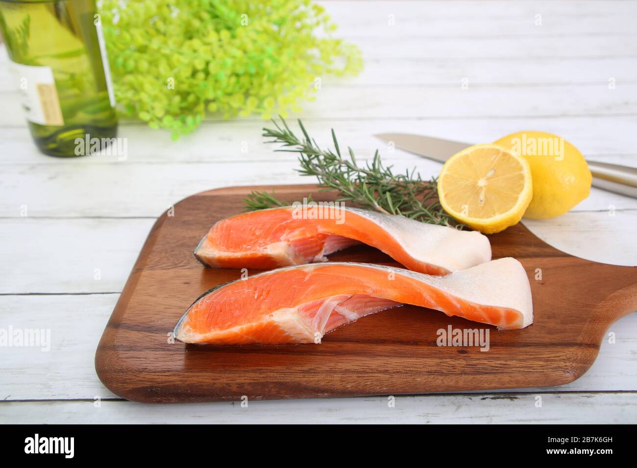 Fish slice tool hi-res stock photography and images - Alamy
