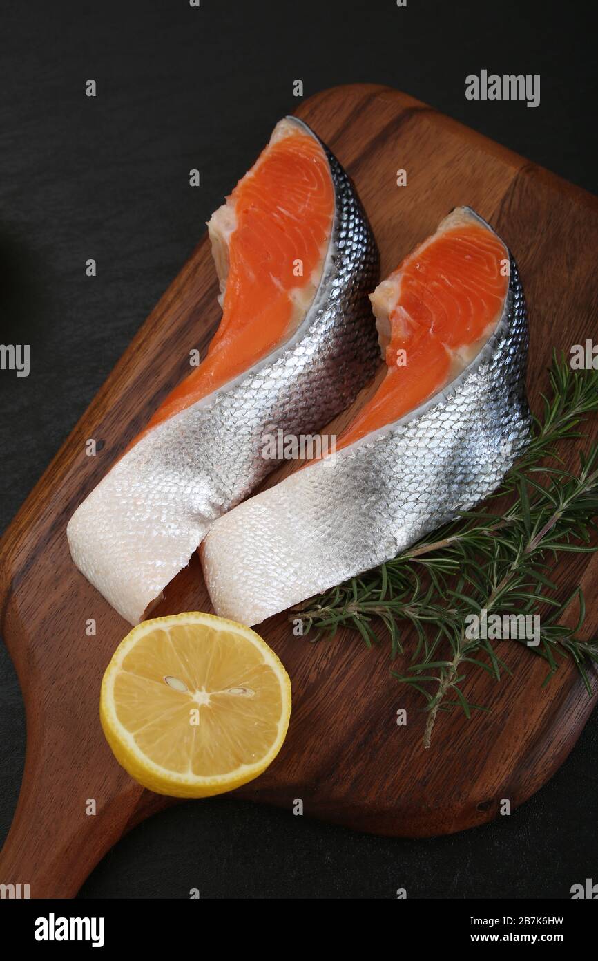 Sliced salmon hi-res stock photography and images - Alamy