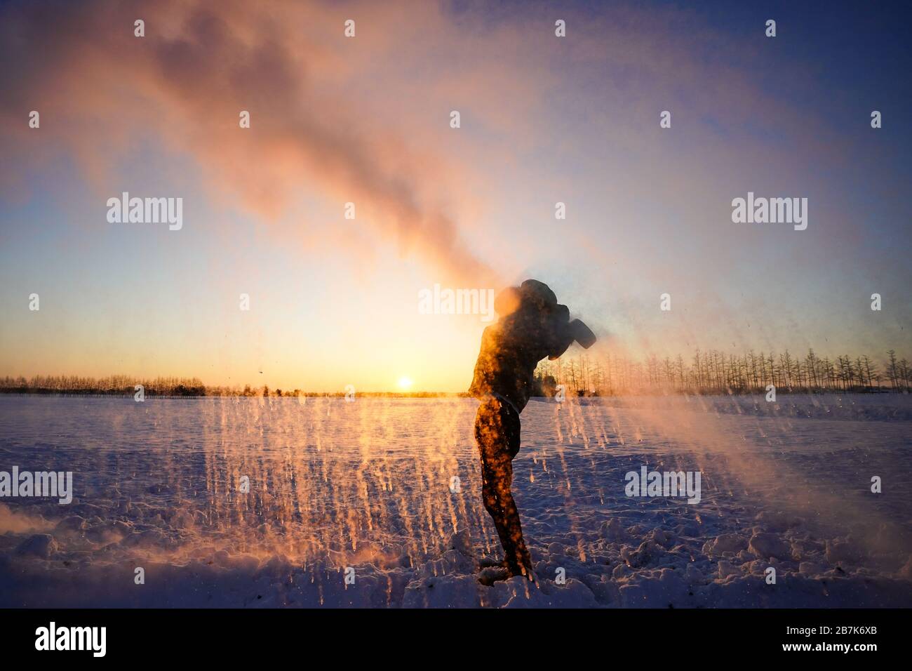 Mpemba effect hi-res stock photography and images - Alamy