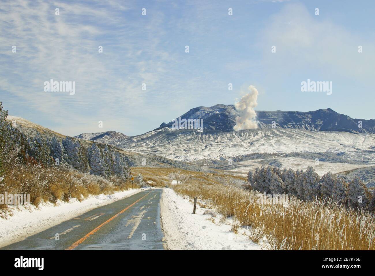 Mt asonakadake hi-res stock photography and images - Alamy