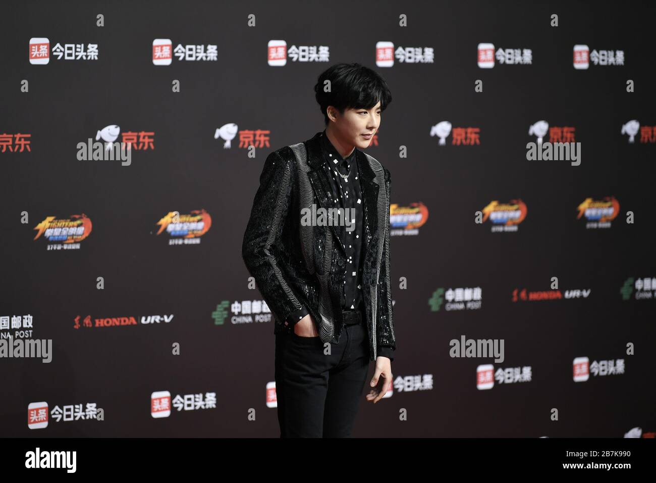 Chinese mainland pop male singer, actor, and the lead singer of Modern ...