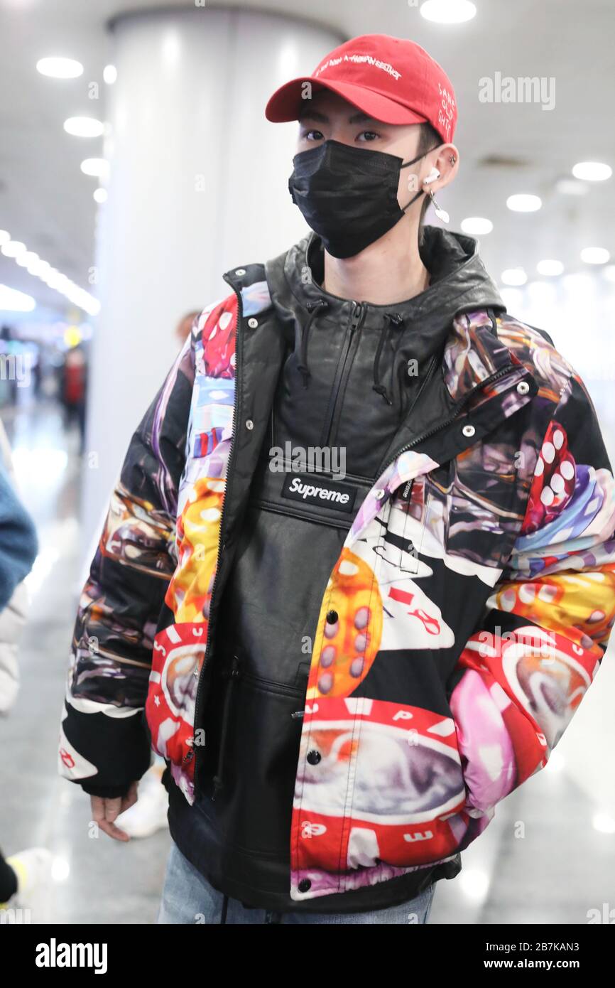 Rapper outfit hi-res stock photography and images - Alamy