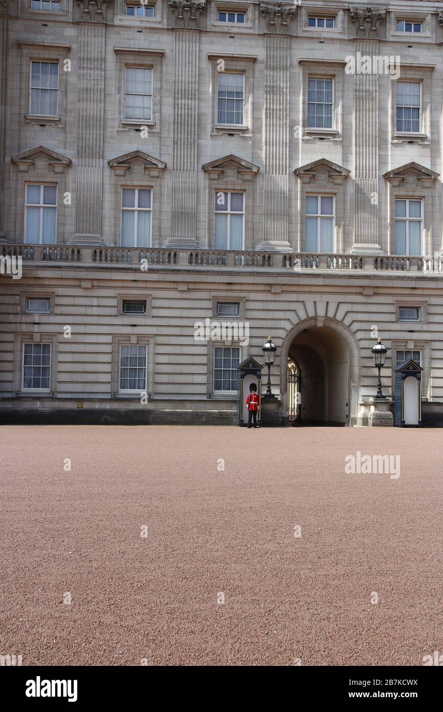 London, UK - May 12, 2019: Sentry of the Grenadier Guards posted ...