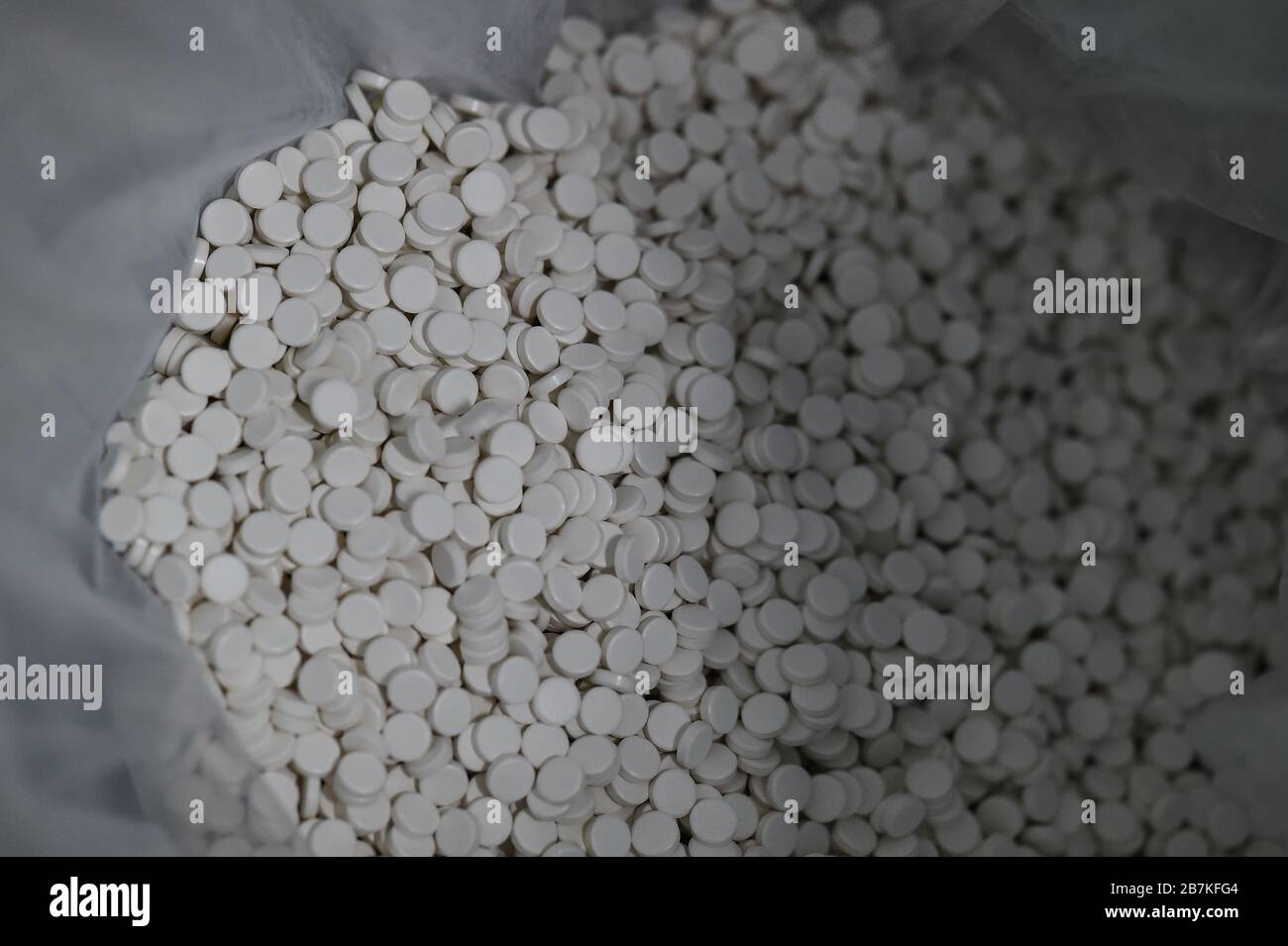 Arbidol hydrochloride hi-res stock photography and images - Alamy