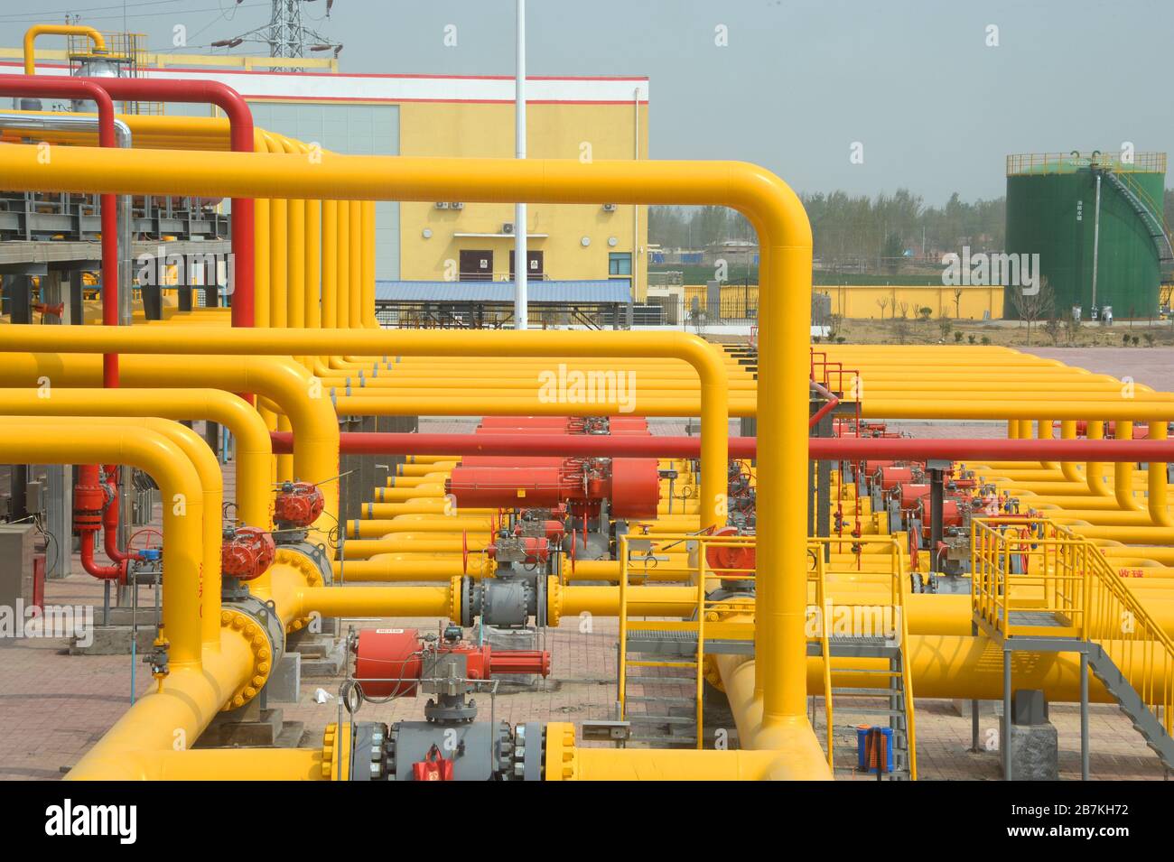 Henan chemical plant hi-res stock photography and images - Alamy