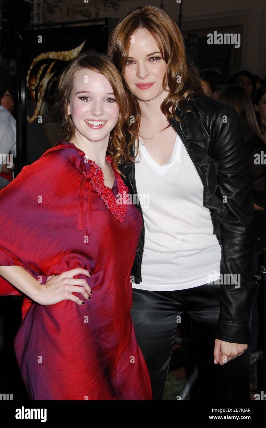 Danielle Panabaker And Kay Panabaker Are Twins