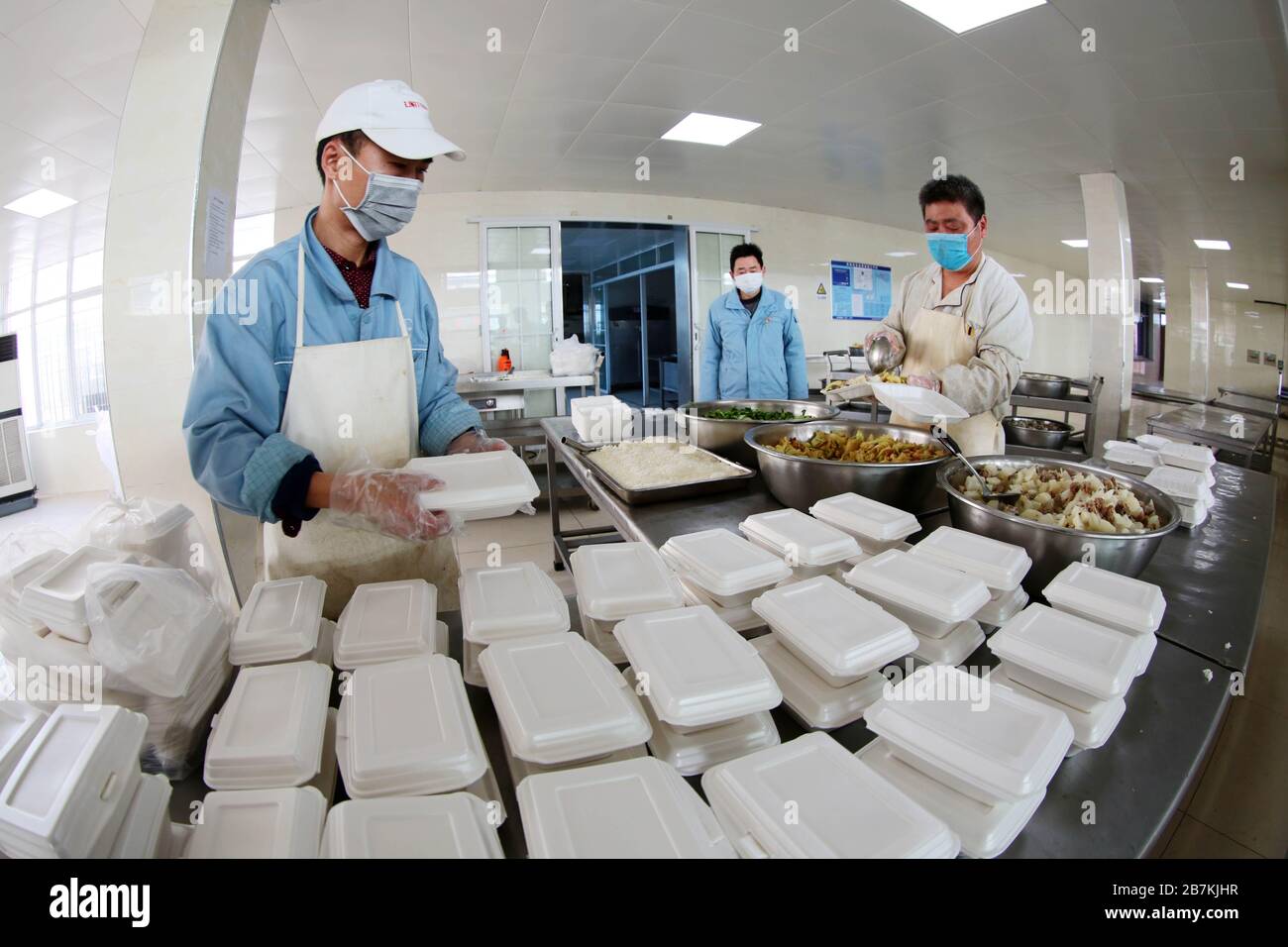 Pack lunch hi-res stock photography and images - Alamy