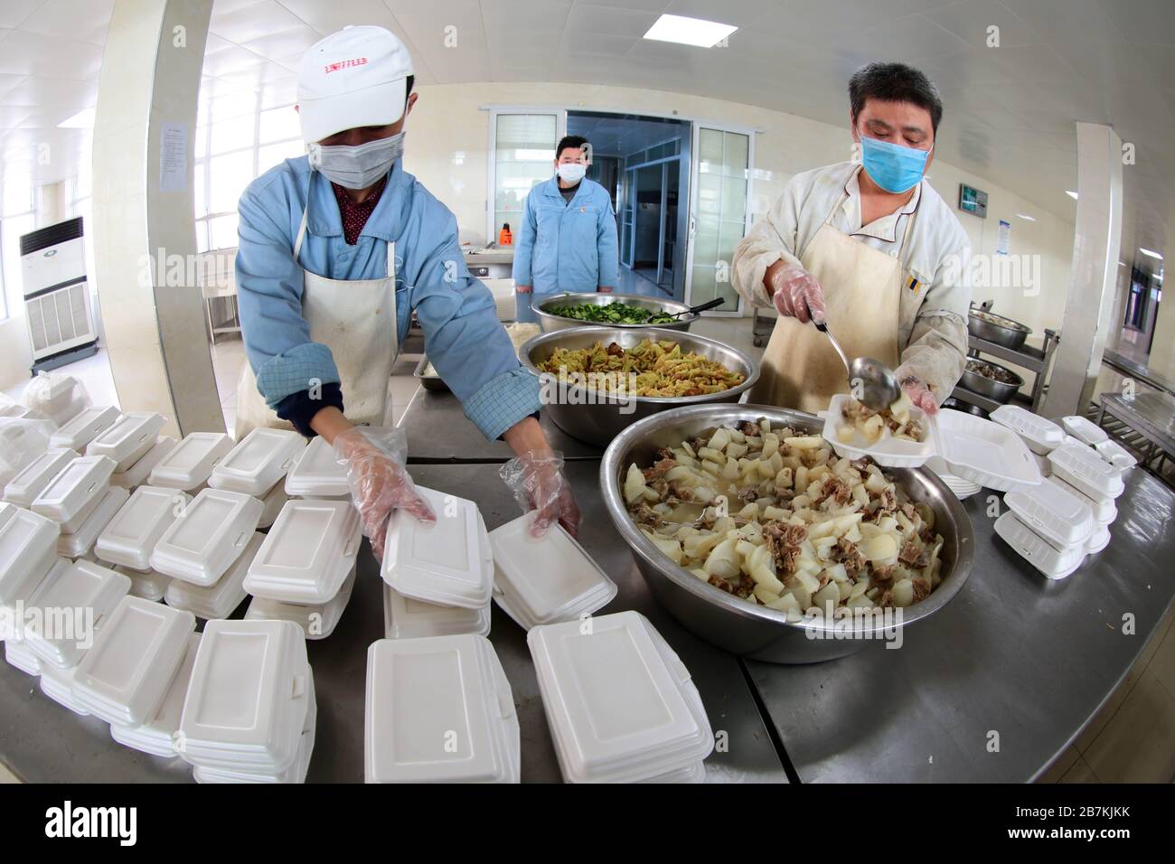 Pack lunch hi-res stock photography and images - Alamy