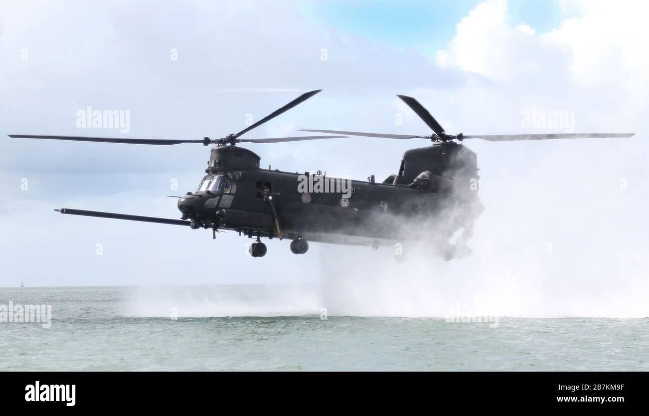Students from the U.S. Army John F. Kennedy Special Warfare Center and ...