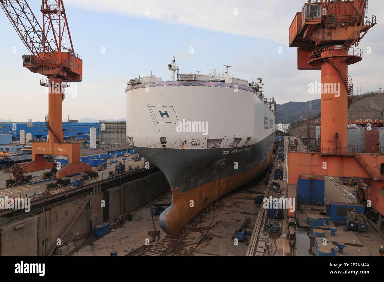 Laborers work hi-res stock photography and images - Alamy