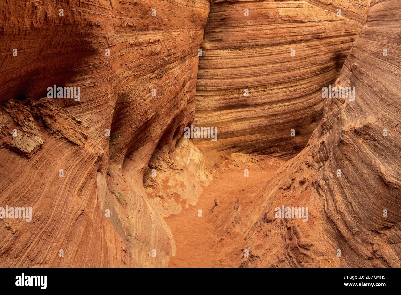 --FILE--Astonishing Danxia landform, which is consist of a red bed ...