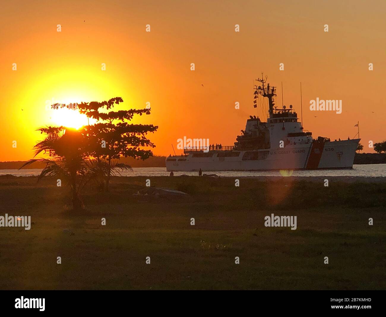 Coast guard cutter alert hi-res stock photography and images - Alamy