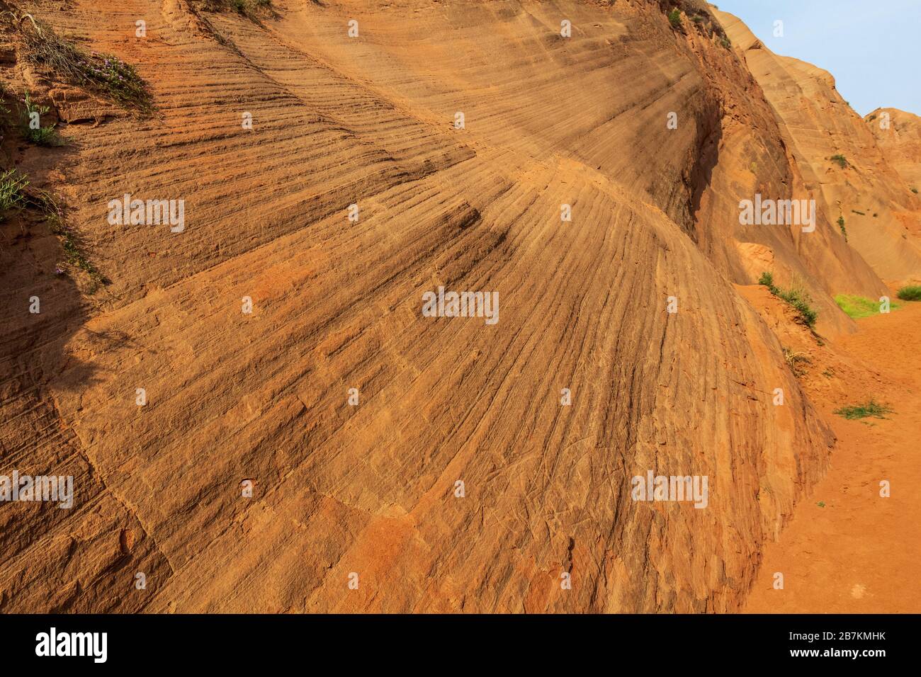 --FILE--Astonishing Danxia landform, which is consist of a red bed ...