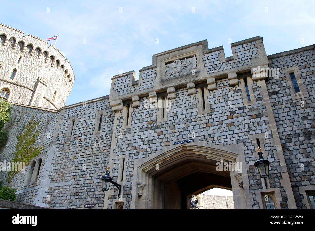 Windsor castle exterior norman gate hi-res stock photography and images ...