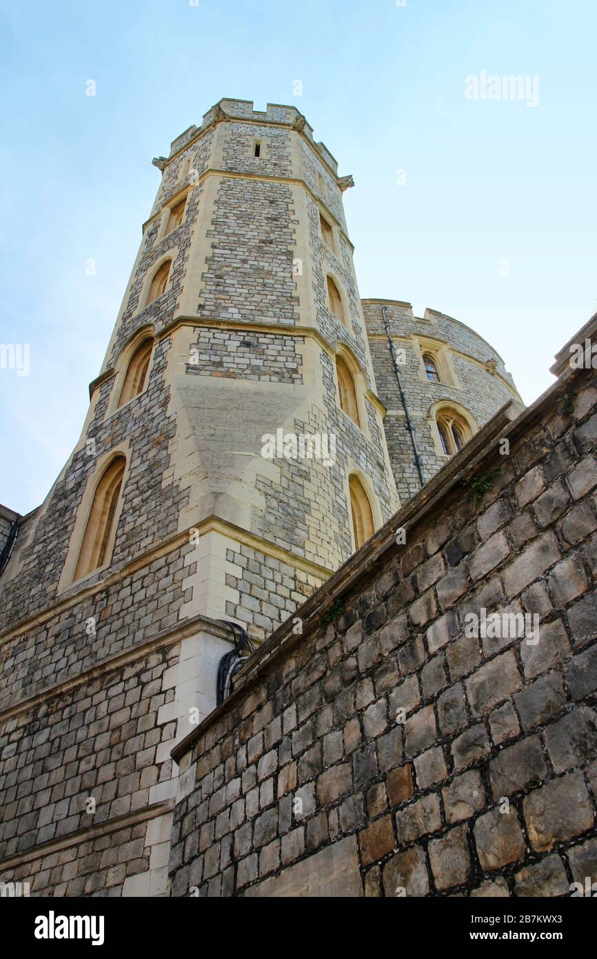 Windsor castle exterior grounds hi-res stock photography and images - Alamy