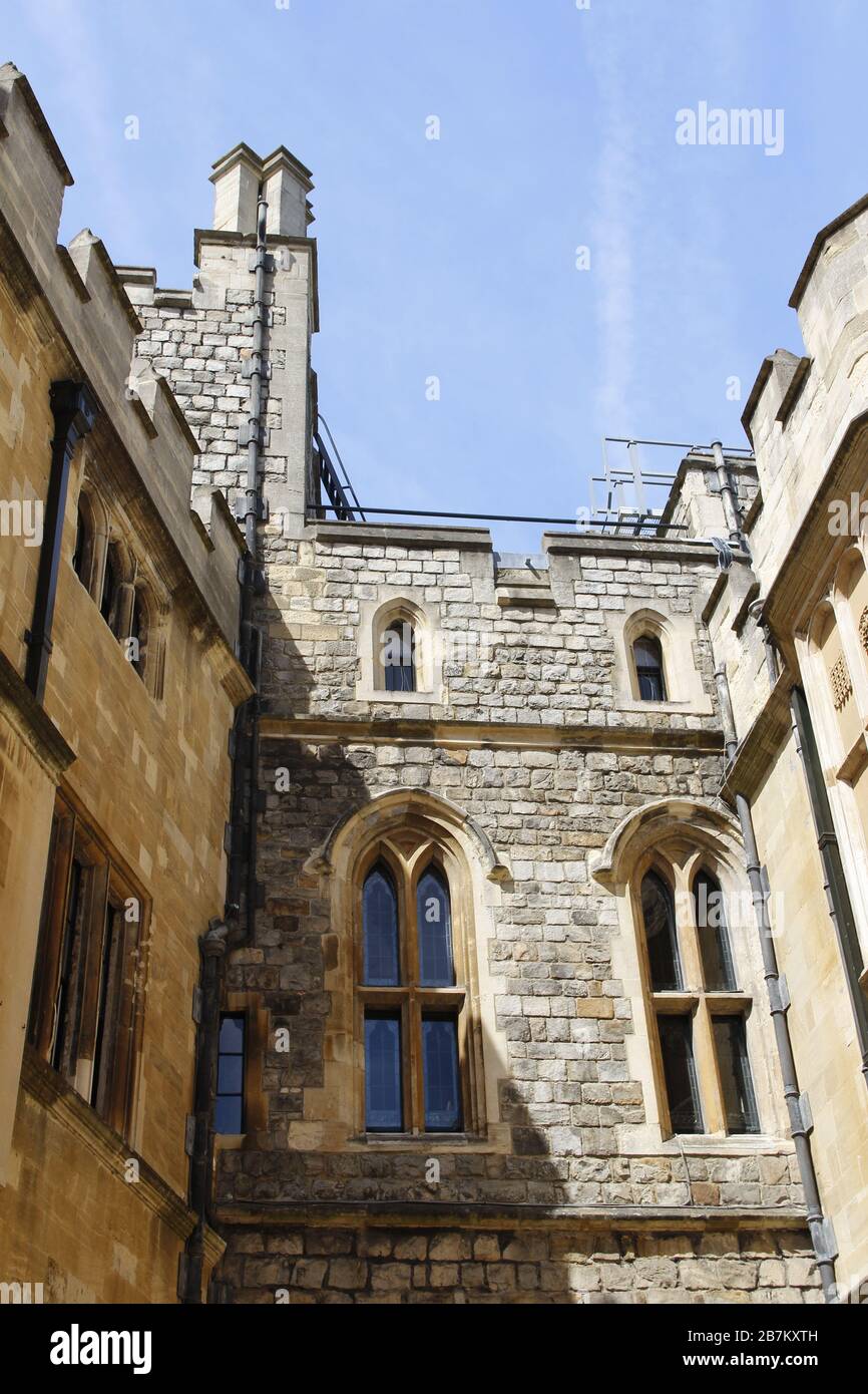 Windows st georges chapel windsor hi-res stock photography and images ...