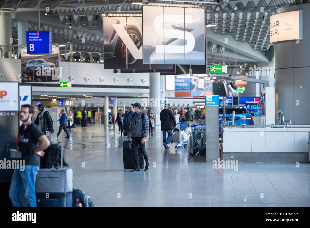 Counter hall Terminal B Frankfurt Airport, counter halls, on March 16 ...