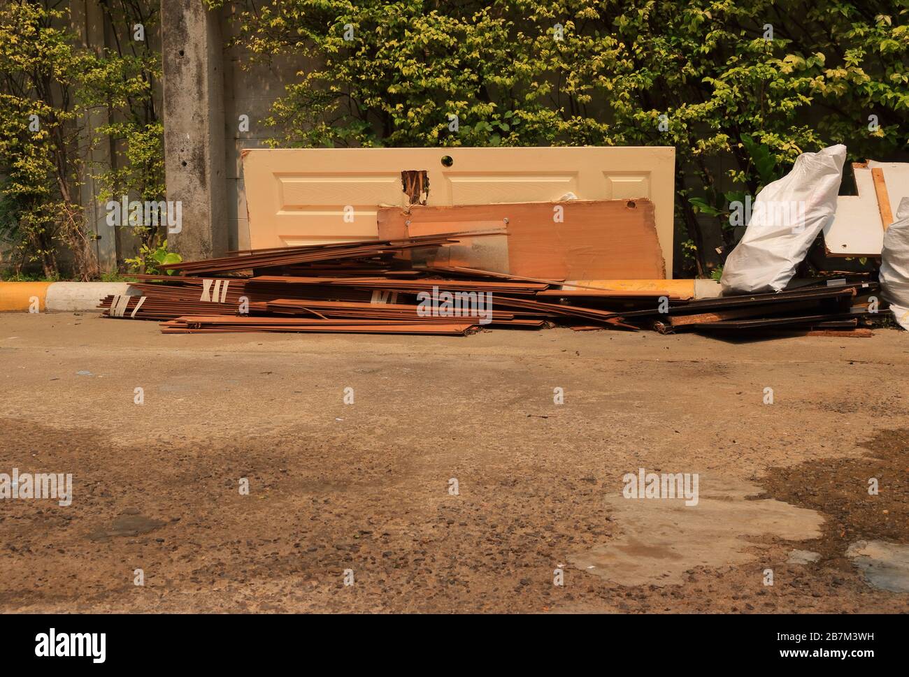 Plywood decay hi-res stock photography and images - Alamy