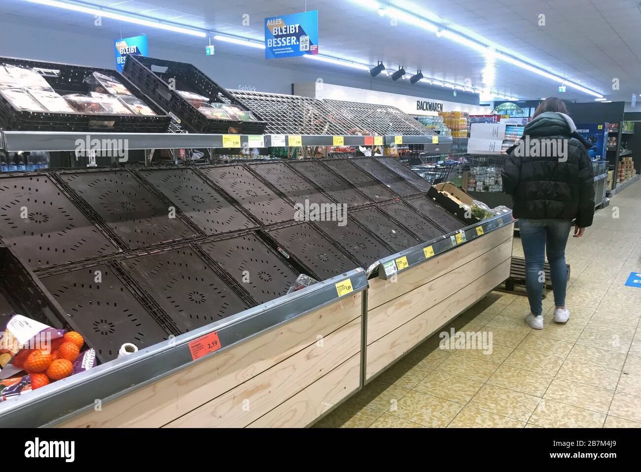 Aldi vegetable hi-res stock photography and images - Alamy