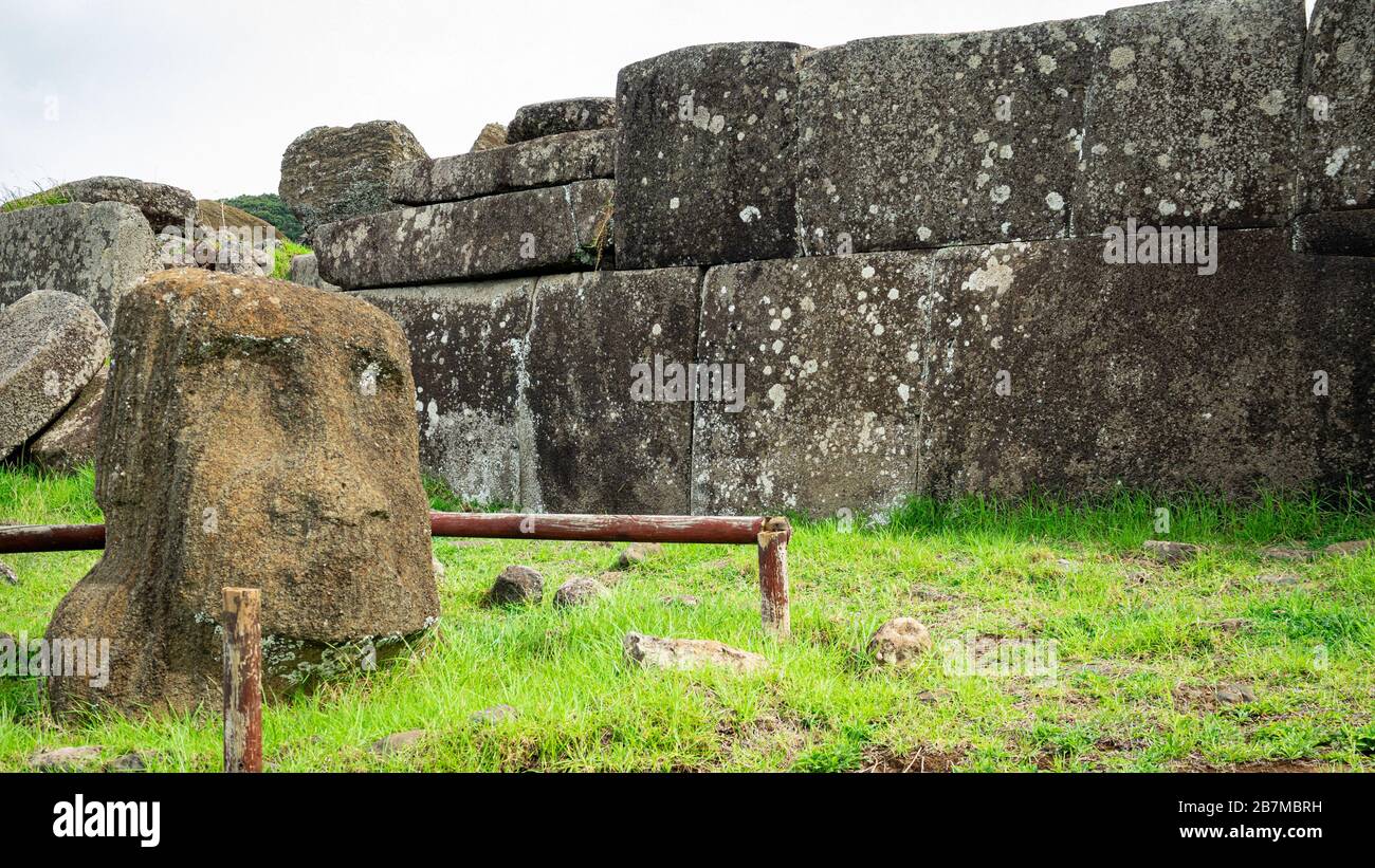 Ahu Vinapu moai platform detailed view with wall Stock Photo - Alamy