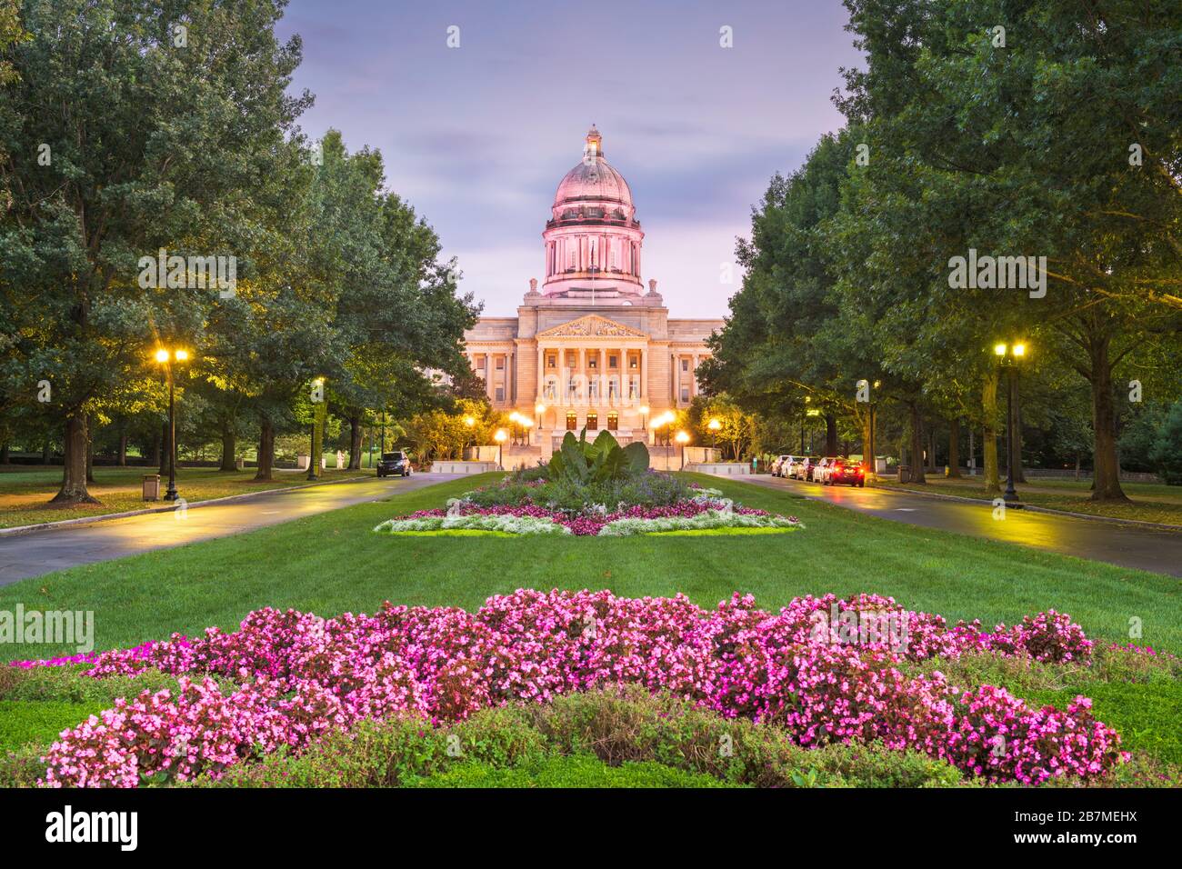 Kentucky landscape hills trees hi-res stock photography and images - Alamy