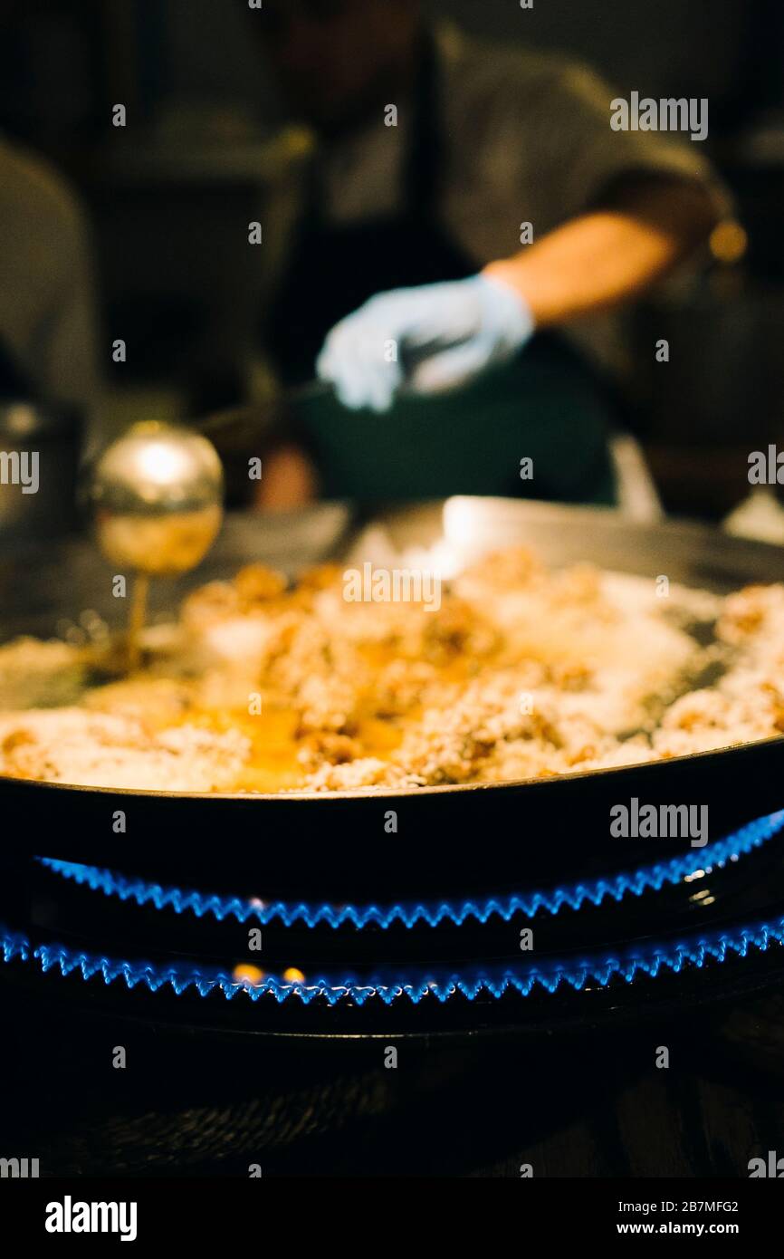 Paella chef hi-res stock photography and images - Alamy