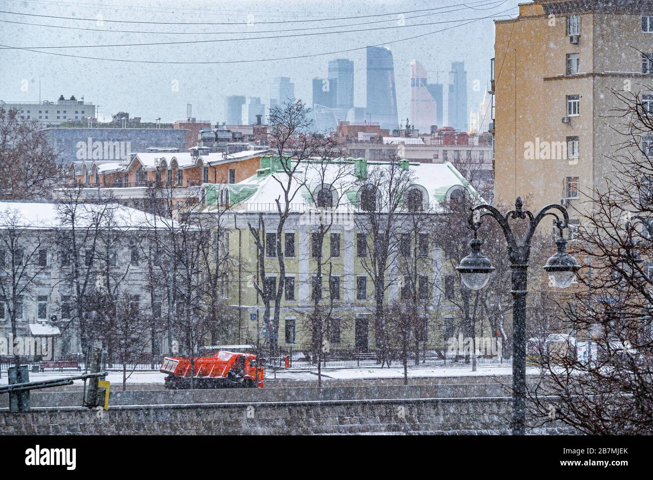 Spring snowfall in Moscow, Russia Stock Photo - Alamy