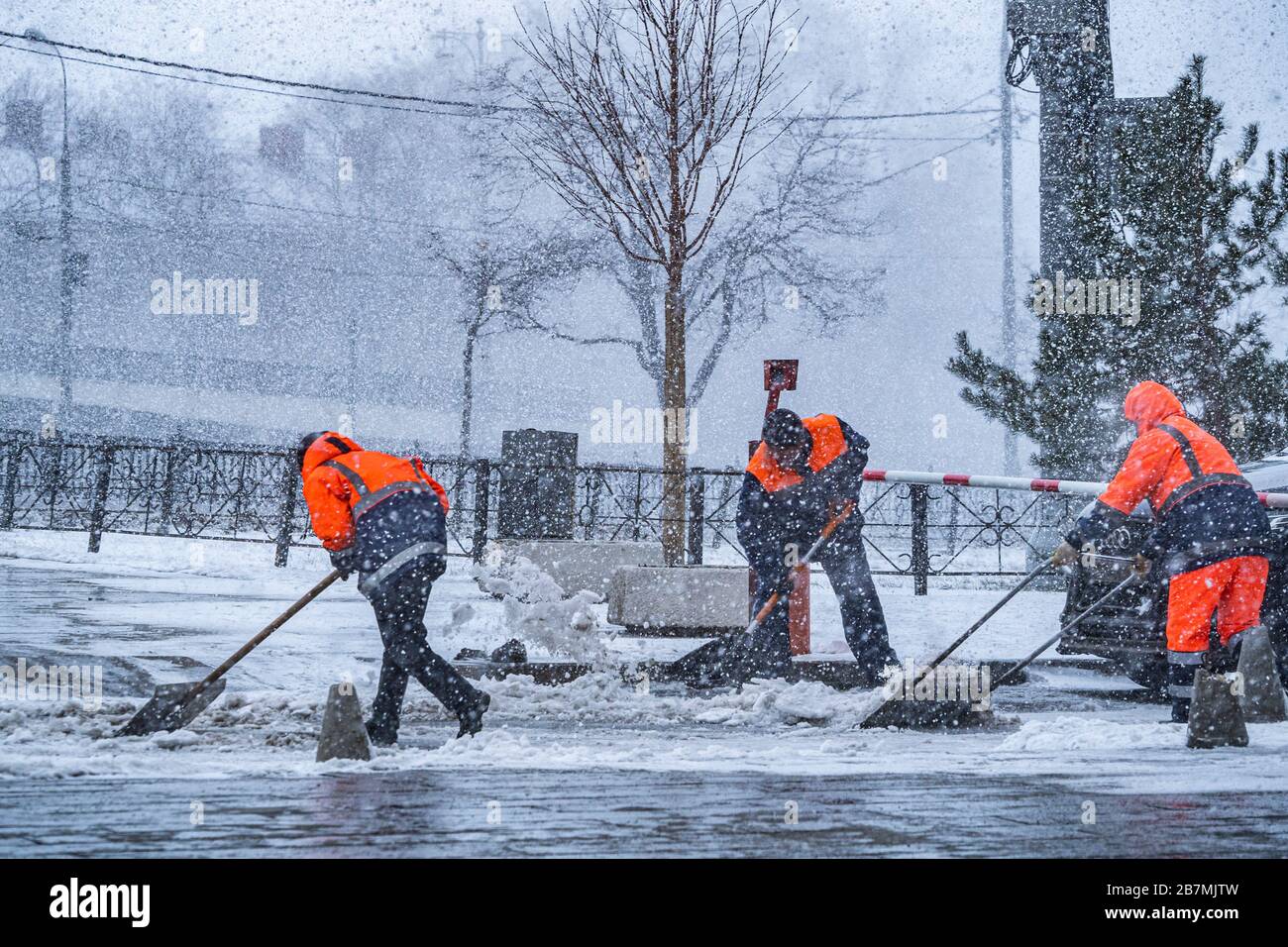 Spring snowfall in Moscow, Russia Stock Photo - Alamy