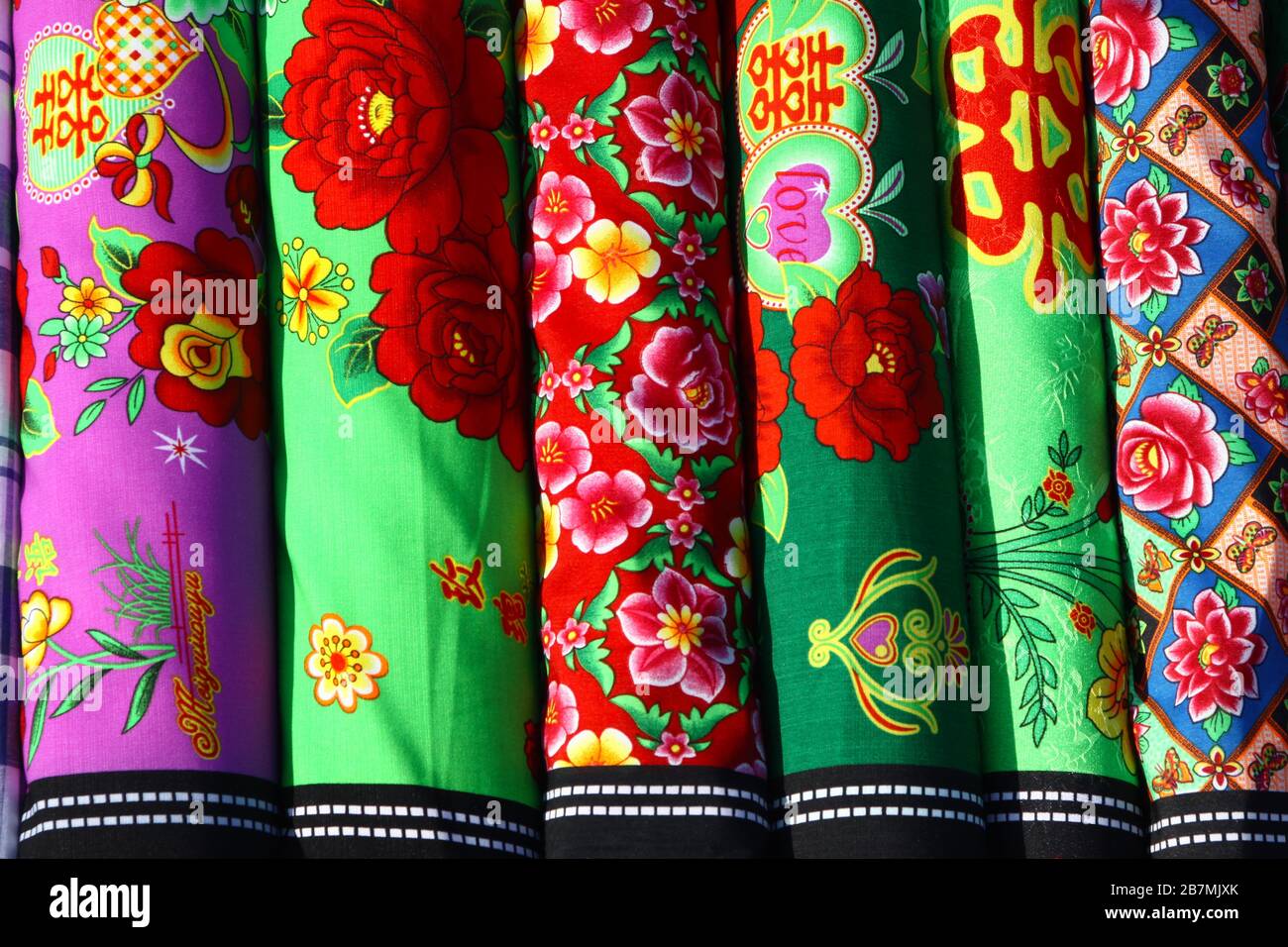 Printed cloth hi-res stock photography and images - Alamy