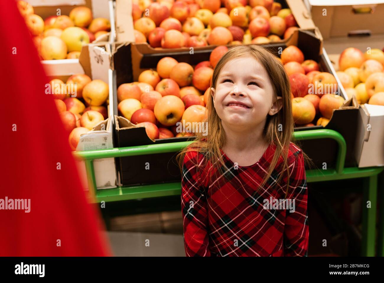 A little girl of about 5 threw a tantrum in a supermarket in front of ...