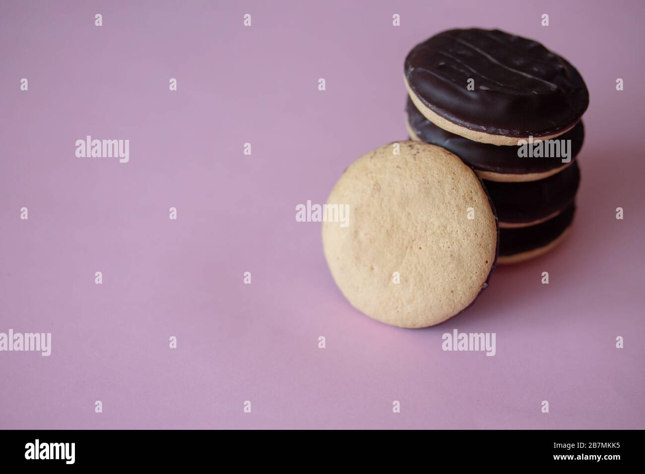 Jaffa cake cherry hi-res stock photography and images - Alamy