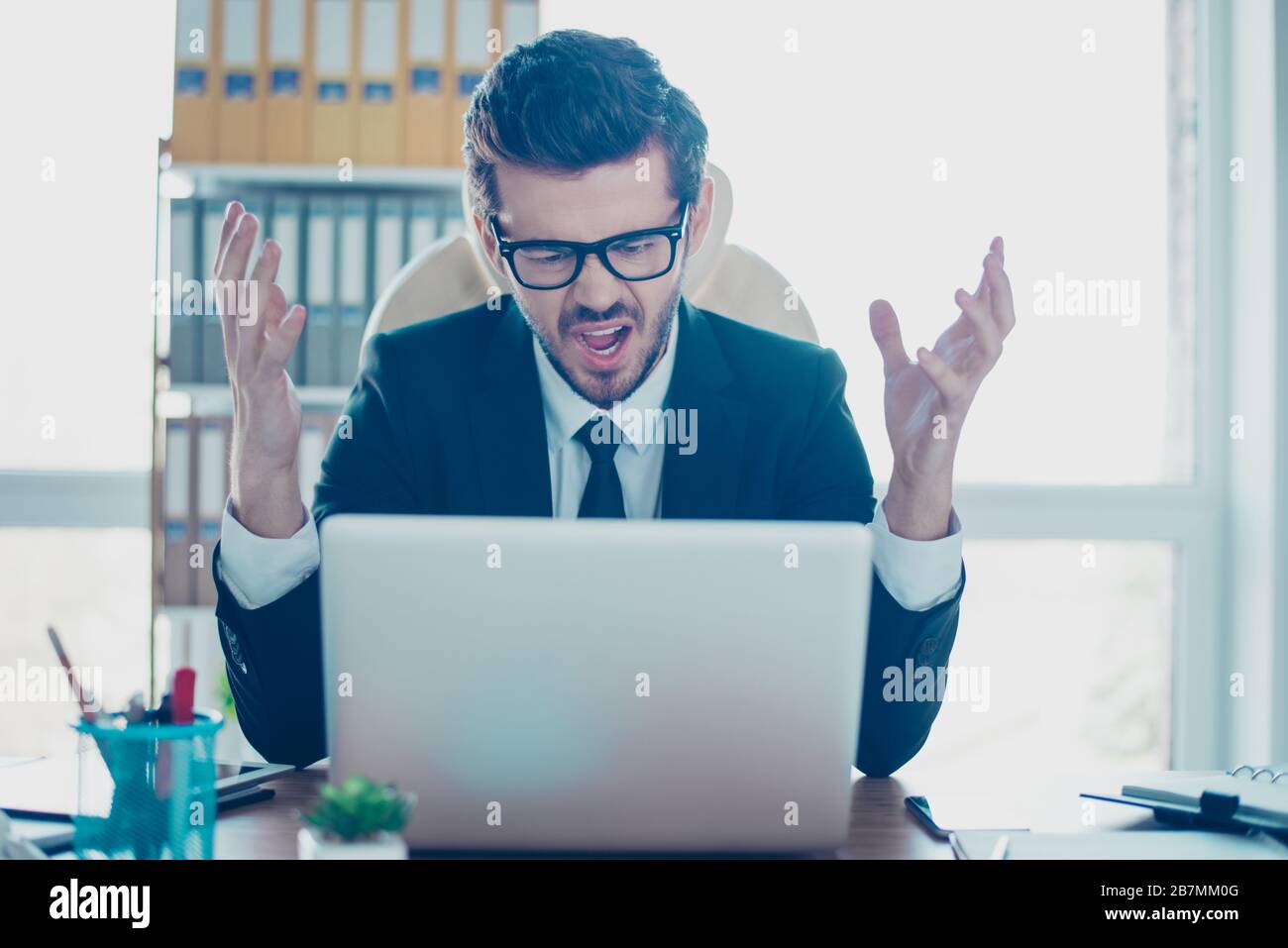 Internet connection computer angry hi-res stock photography and images ...