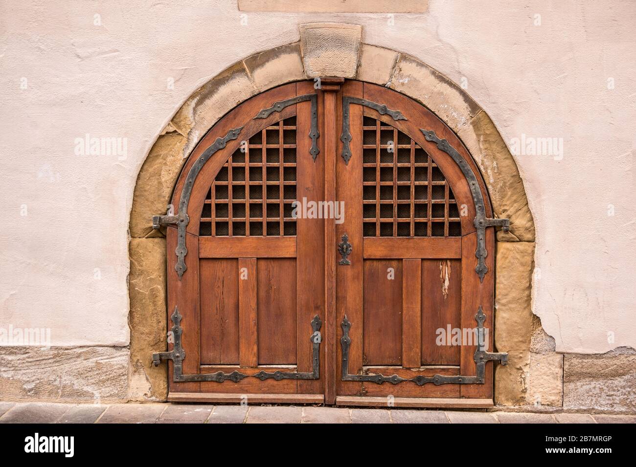 Old wooden door of an old historical building Stock Photo - Alamy