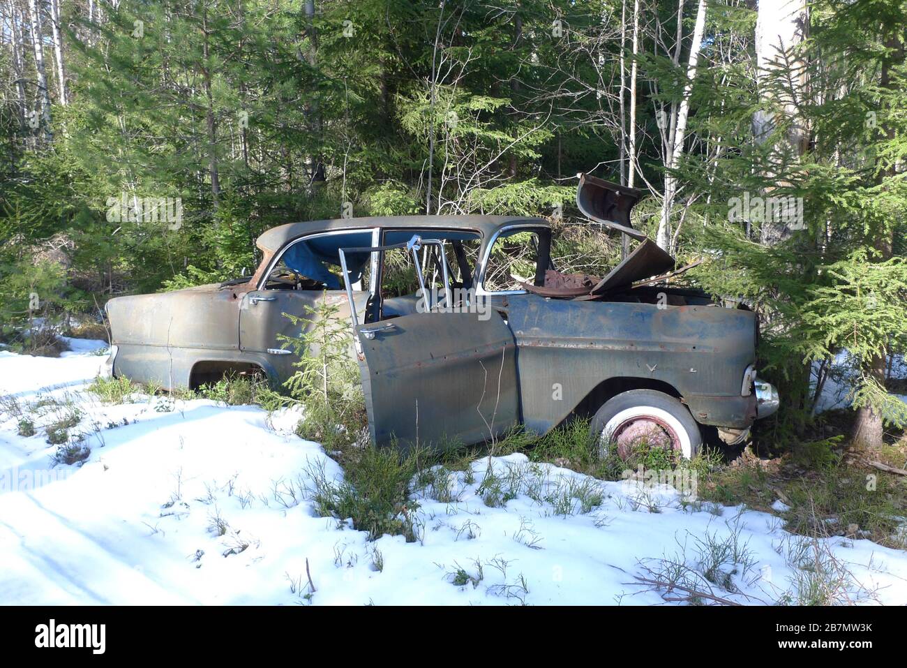 Skrotbilar hi-res stock photography and images - Alamy