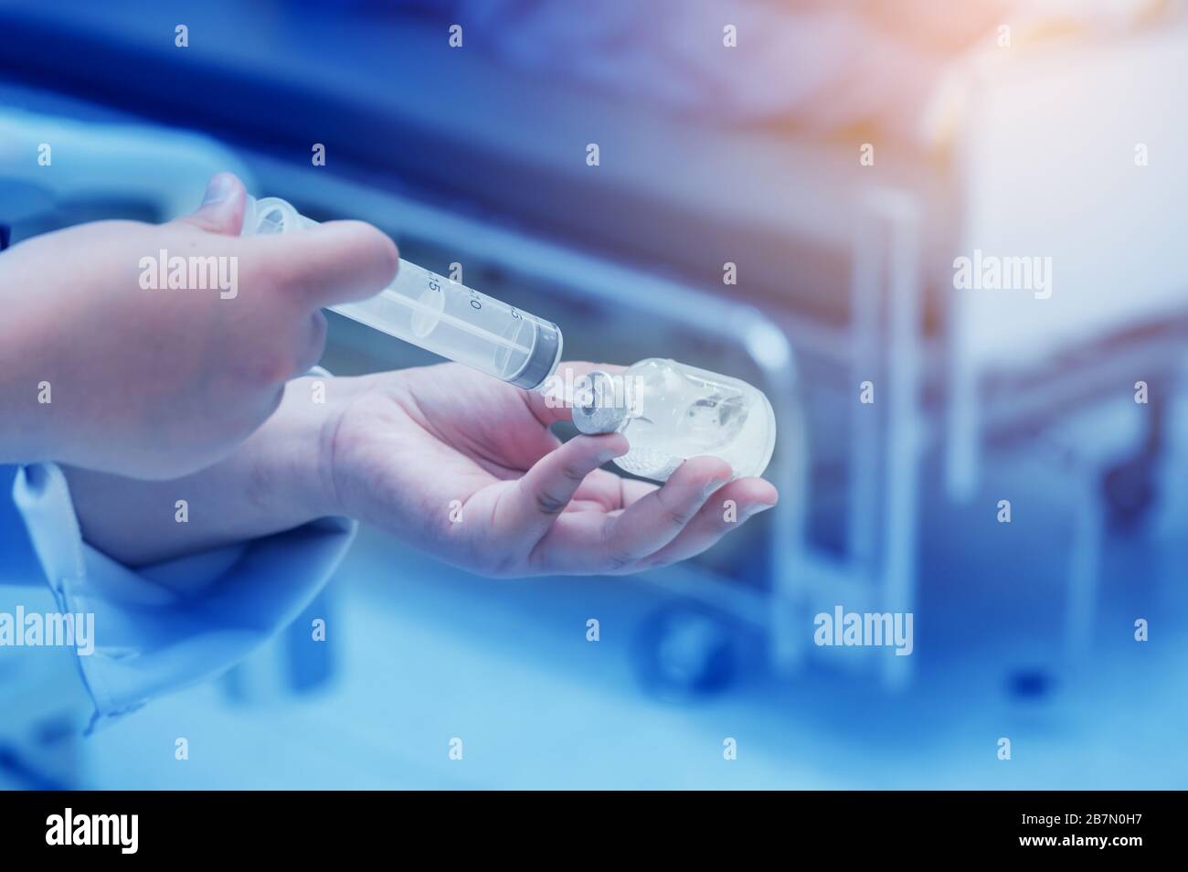 Dosing syringe hi-res stock photography and images - Alamy