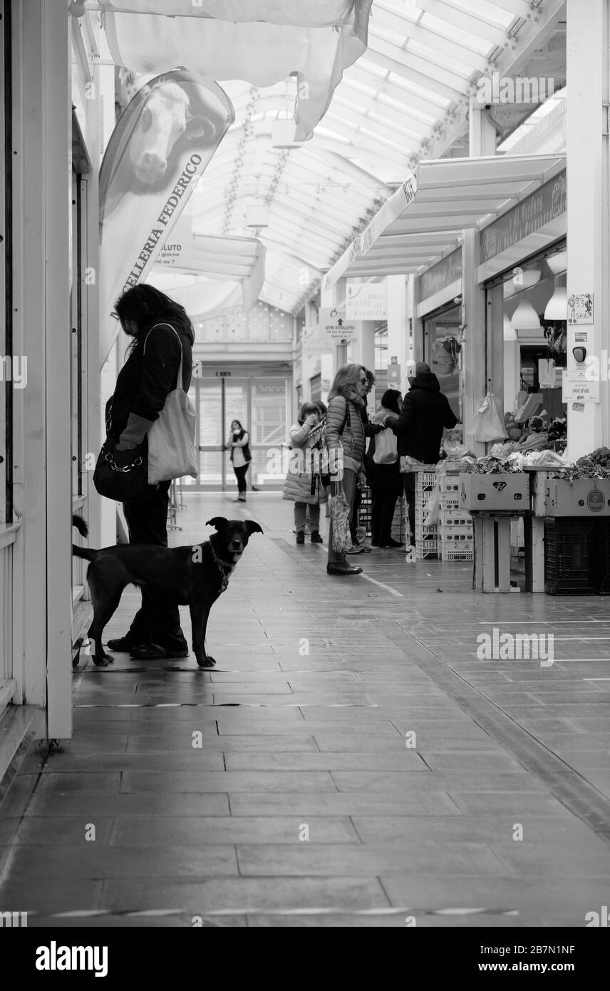 Shopping and covid 19 virus Black and White Stock Photos & Images - Alamy