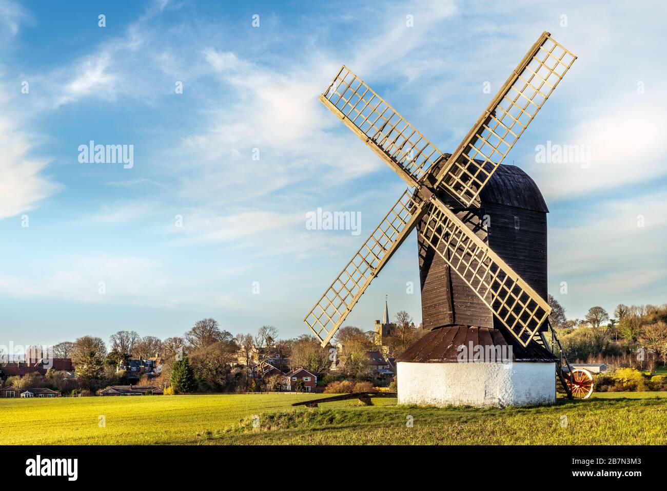 Pitstone windmill, buckinghamshire hi-res stock photography and images ...