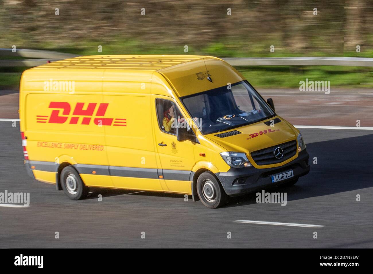 Dhl delivery van hi-res stock photography and images - Alamy