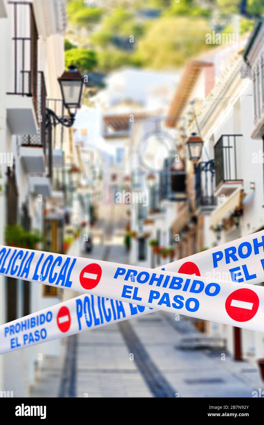 Pathway closed sign hi-res stock photography and images - Alamy