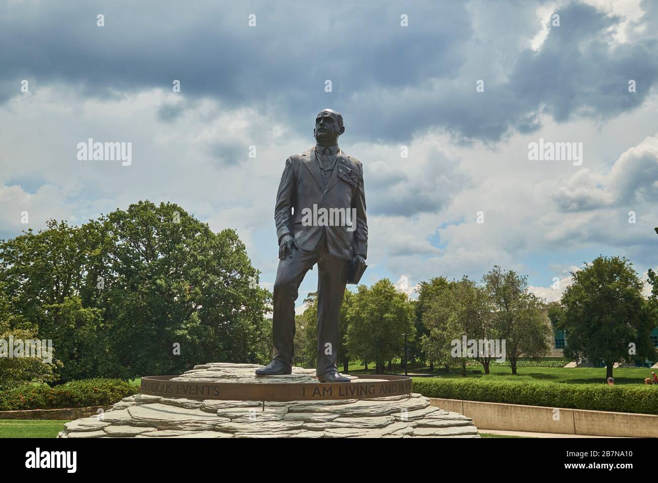 A statue of WWI General Sir John Monash. At the War Memorial Museum in ...