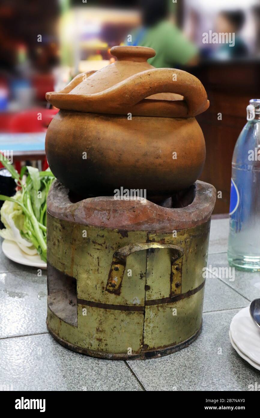 Thai Cooking Pots High Resolution Stock Photography and Images - Alamy