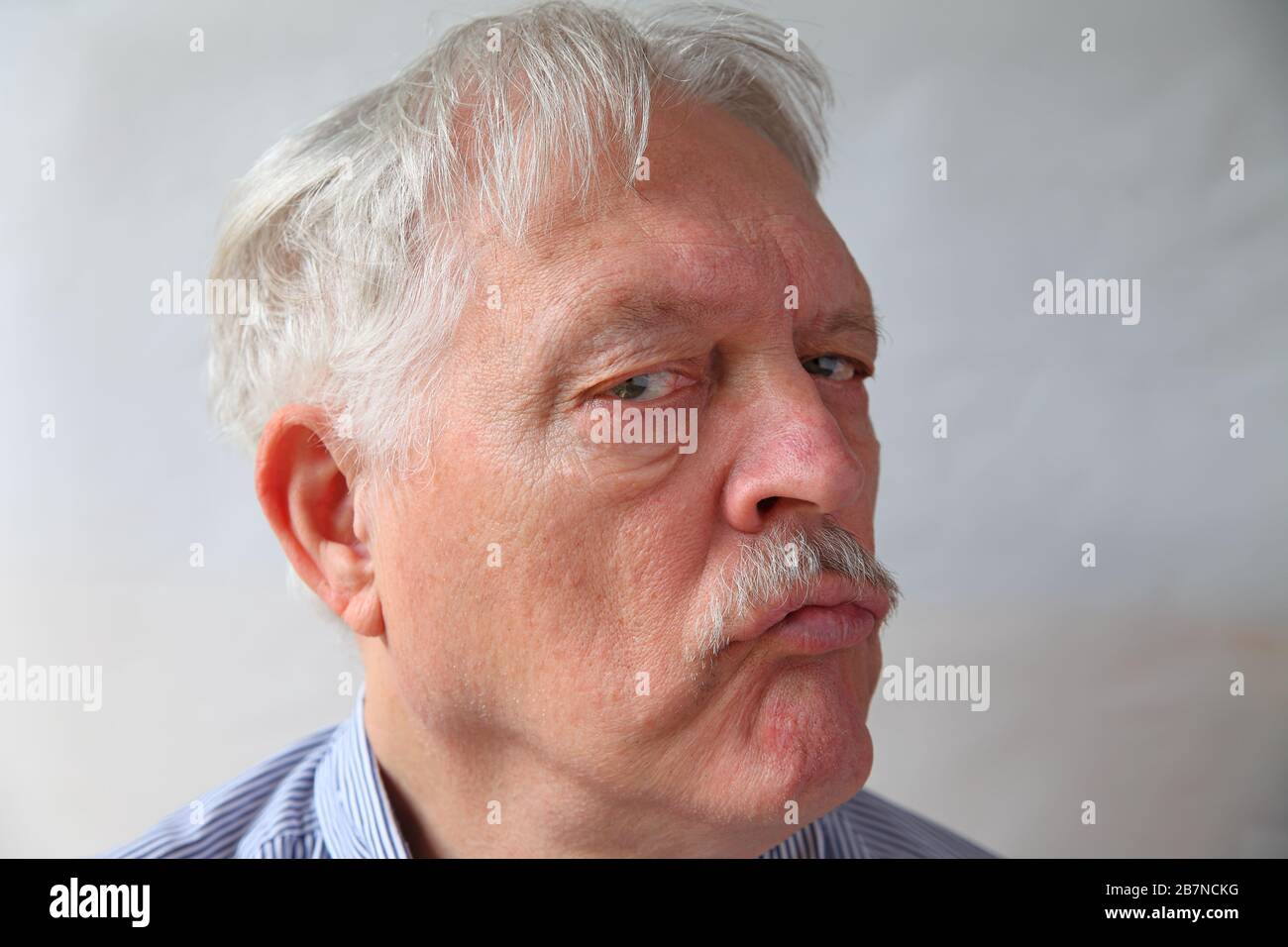 Wary eye hi-res stock photography and images - Alamy